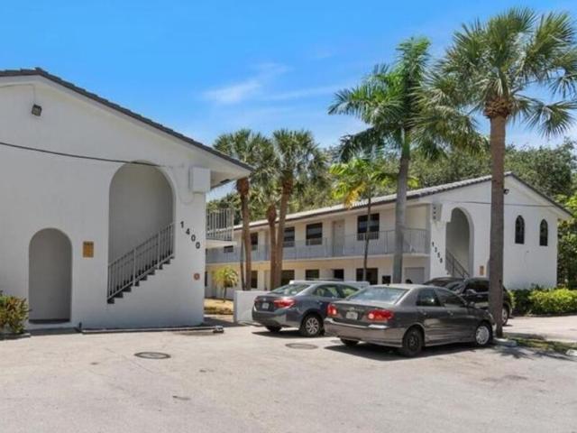 Luxury apartment complex for rent in Fort Lauderdale, United States