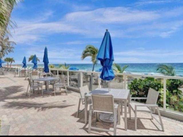 Luxury apartment complex for rent in Fort Lauderdale, United States