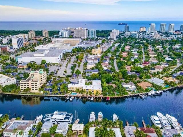 Luxury apartment complex for rent in Fort Lauderdale, United States