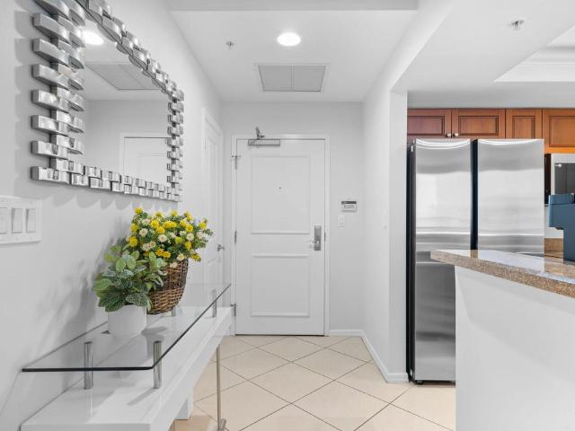 Luxury apartment complex for rent in Fort Lauderdale, United States