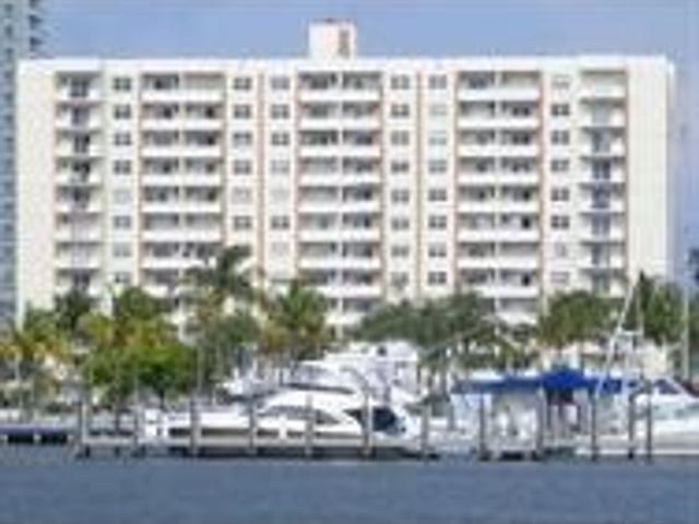 Luxury apartment complex for rent in Fort Lauderdale, United States