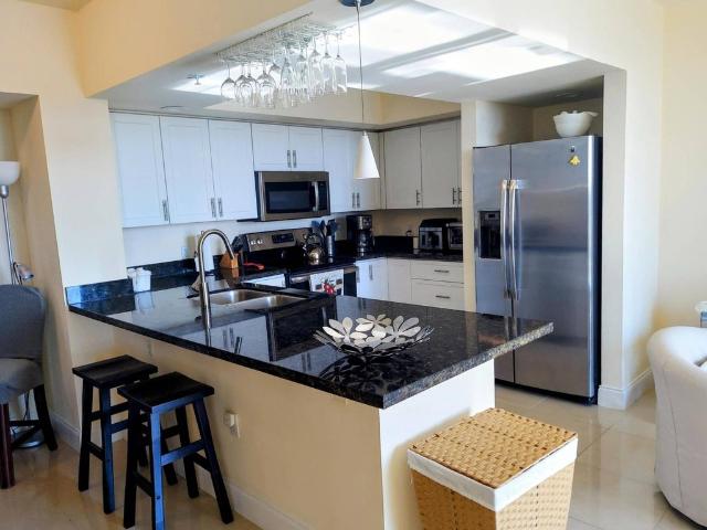 Luxury apartment complex for rent in Fort Lauderdale, United States