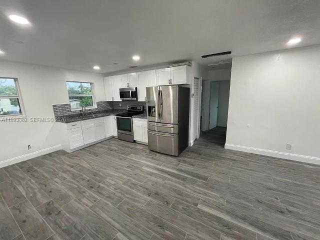 Luxury apartment complex for rent in Fort Lauderdale, United States