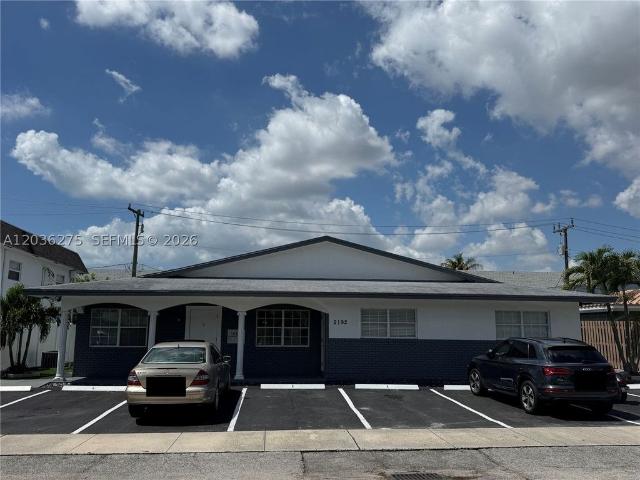 Luxury apartment complex for rent in Fort Lauderdale, United States