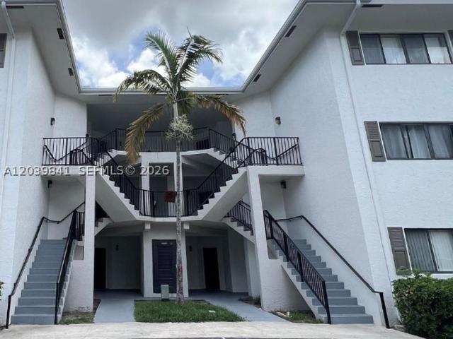 Luxury apartment complex for rent in Fort Lauderdale, United States