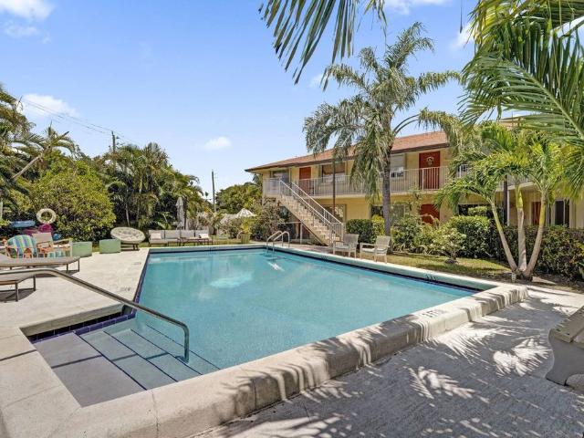 Luxury apartment complex for rent in Fort Lauderdale, United States