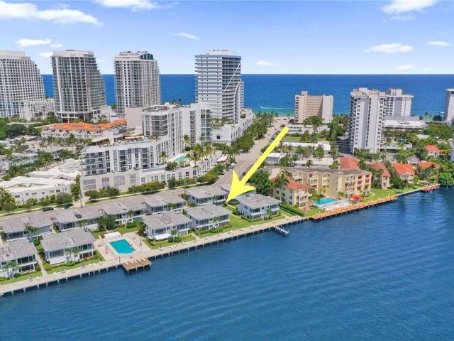 Luxury apartment complex for rent in Fort Lauderdale, United States