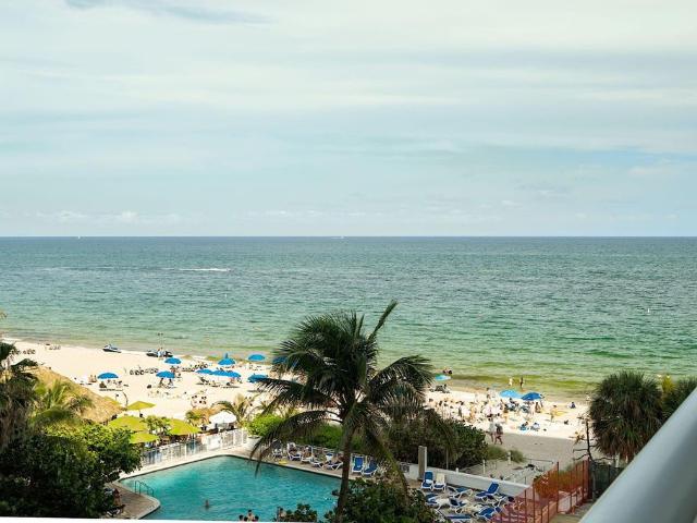 Luxury apartment complex for rent in Fort Lauderdale, United States