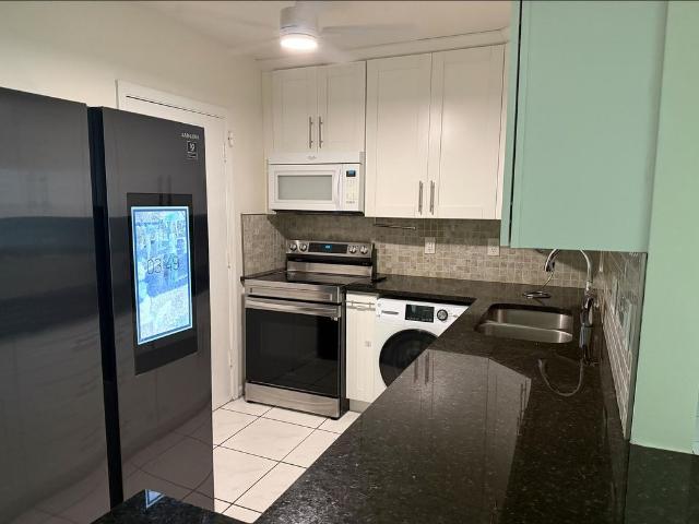 Luxury apartment complex for rent in Fort Lauderdale, United States