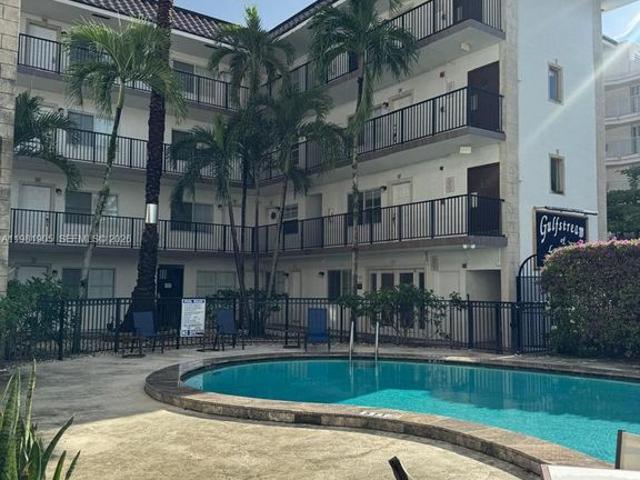 Luxury apartment complex for rent in Fort Lauderdale, United States