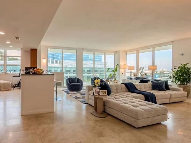 Luxury apartment complex for rent in Fort Lauderdale, United States