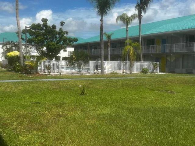 Luxury apartment complex for rent in Fort Pierce, Florida