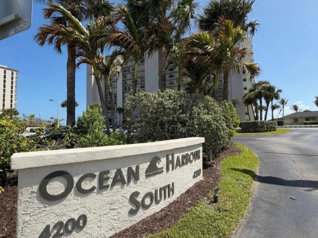 Luxury apartment complex for rent in Fort Pierce, Florida