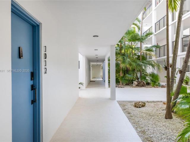 Luxury apartment complex for rent in Key Biscayne, United States
