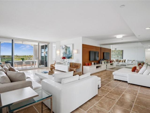 Luxury apartment complex for rent in Key Biscayne, Florida