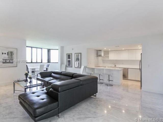 Luxury apartment complex for rent in Key Biscayne, Florida