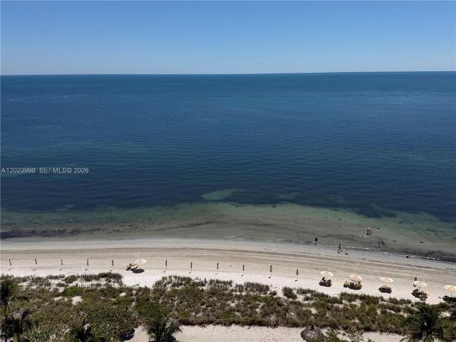 Luxury apartment complex for rent in Key Biscayne, Florida
