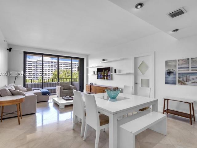 Luxury apartment complex for rent in Key Biscayne, Florida