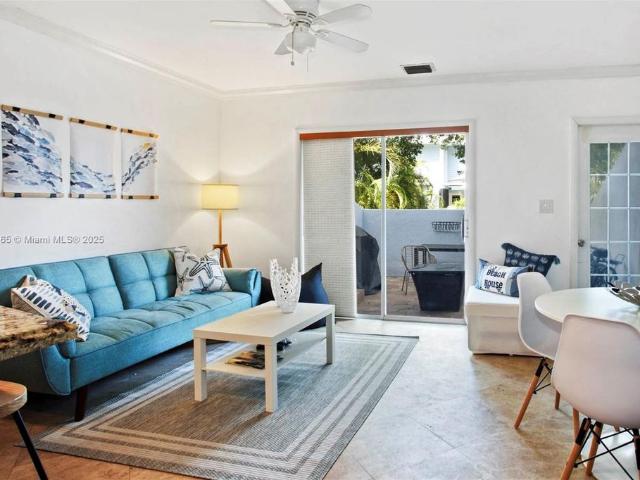 Luxury apartment complex for rent in Key Biscayne, United States