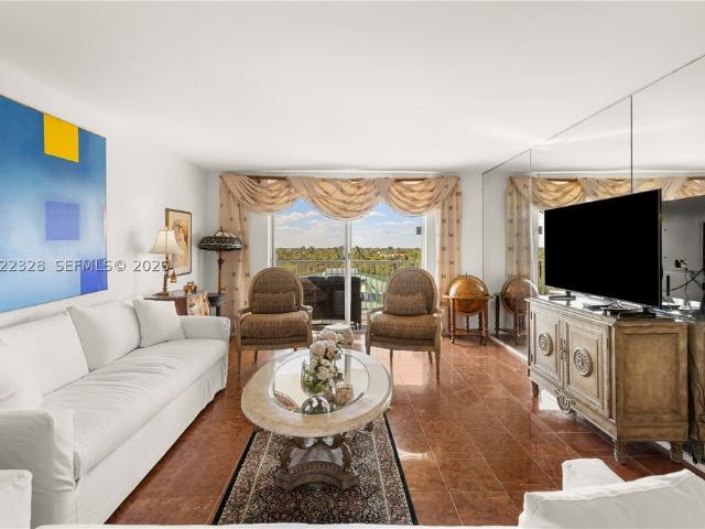 Luxury apartment complex for rent in Key Biscayne, United States