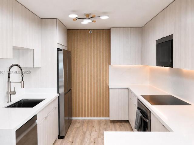 Luxury apartment complex for rent in Key Biscayne, United States