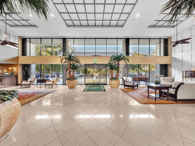 Luxury apartment complex for rent in Key Biscayne, United States
