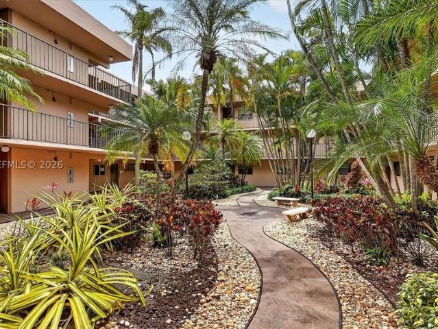 Luxury apartment complex for rent in Kendall, United States