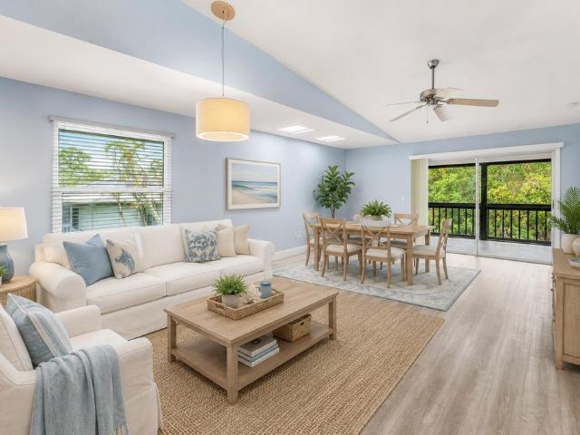 Luxury apartment complex for rent in Hobe Sound, United States