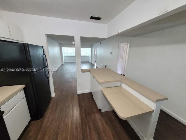 Luxury apartment complex for rent in Hollywood, Florida