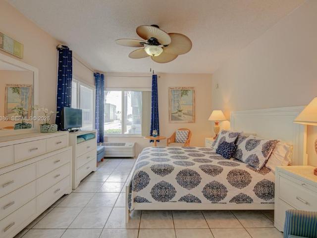 Luxury apartment complex for rent in Hollywood, Florida