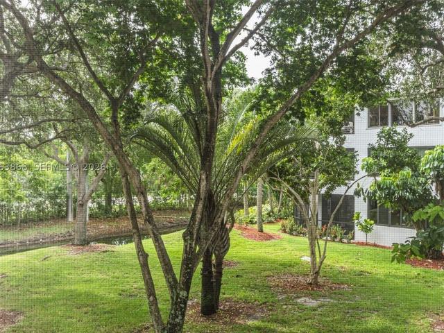 Luxury apartment complex for rent in Hollywood, Florida