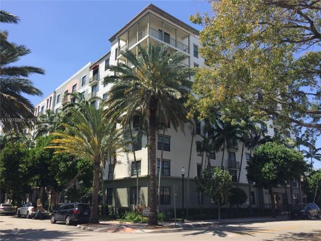 Luxury apartment complex for rent in Hollywood, Florida