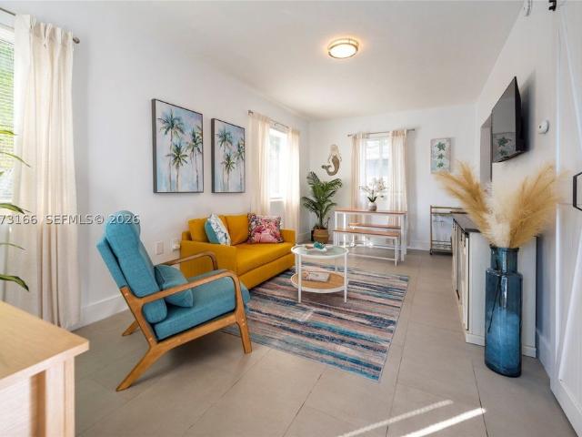 Luxury apartment complex for rent in Hollywood, Florida