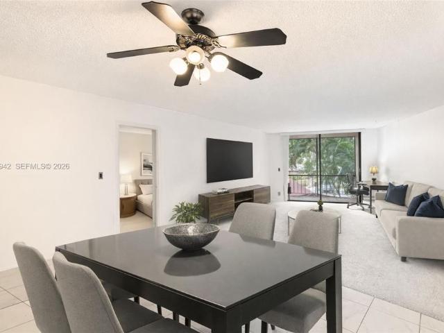 Luxury apartment complex for rent in Hollywood, United States
