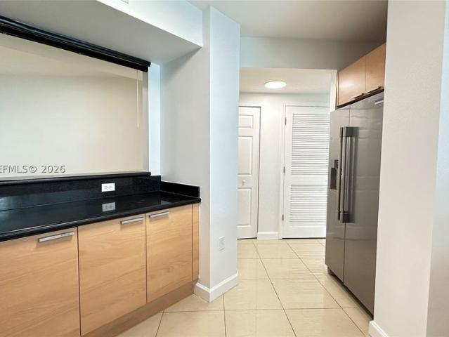 Luxury apartment complex for rent in Hollywood, United States