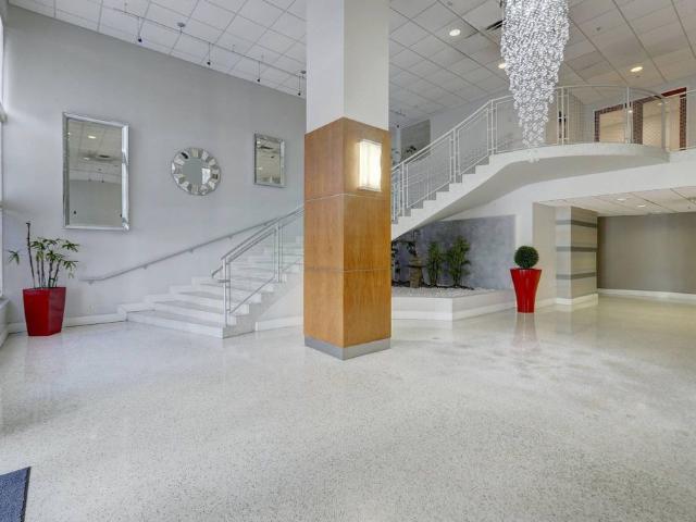 Luxury apartment complex for rent in Hollywood, United States
