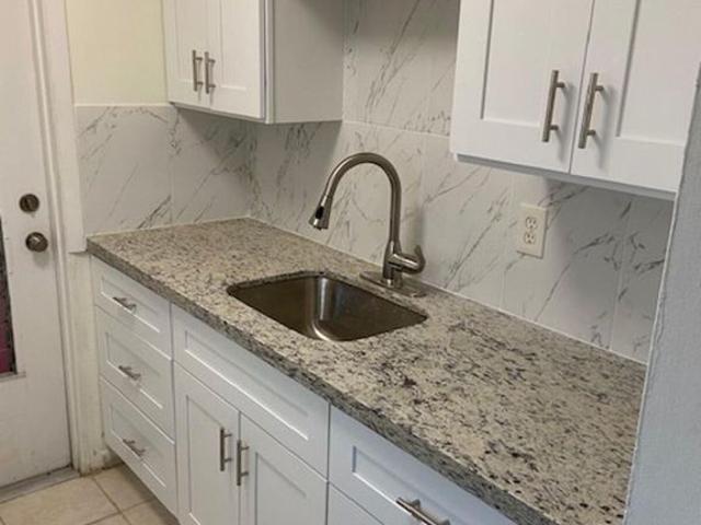 Luxury apartment complex for rent in Hollywood, United States