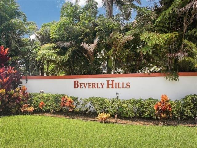 Luxury apartment complex for rent in Hollywood, United States