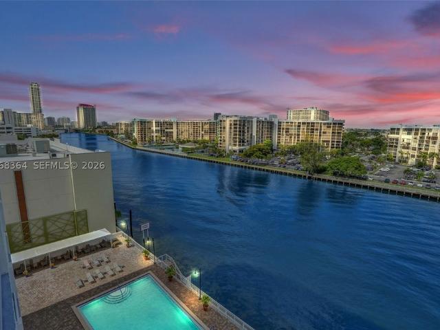 Luxury apartment complex for rent in Hollywood, United States