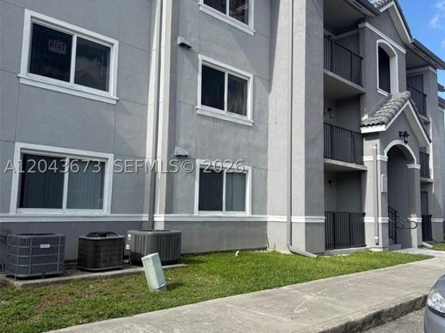Luxury apartment complex for rent in Homestead, Florida