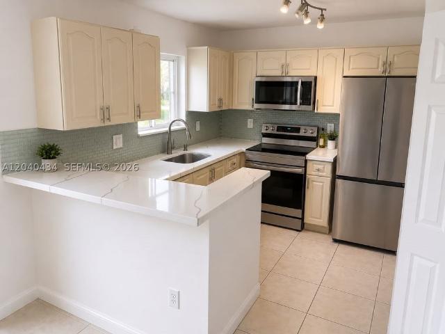 Luxury apartment complex for rent in Homestead, Florida