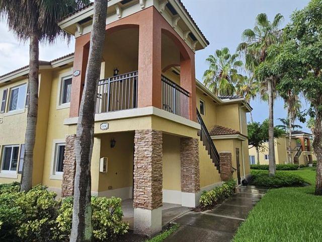 Luxury apartment complex for rent in Homestead, Florida
