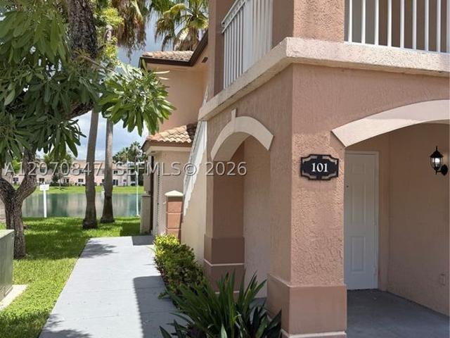 Luxury apartment complex for rent in Homestead, Florida