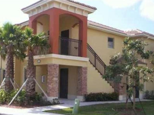 Luxury apartment complex for rent in Homestead, Florida