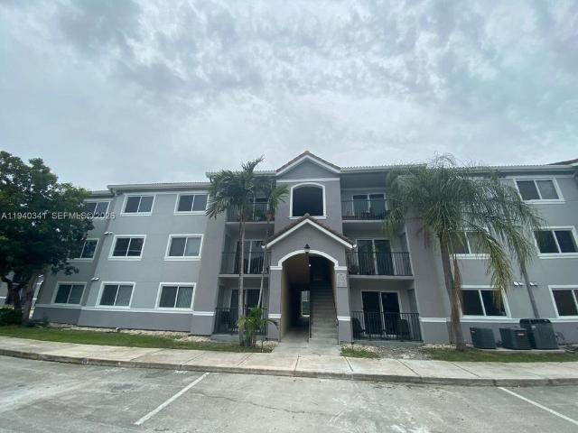 Luxury apartment complex for rent in Homestead, Florida