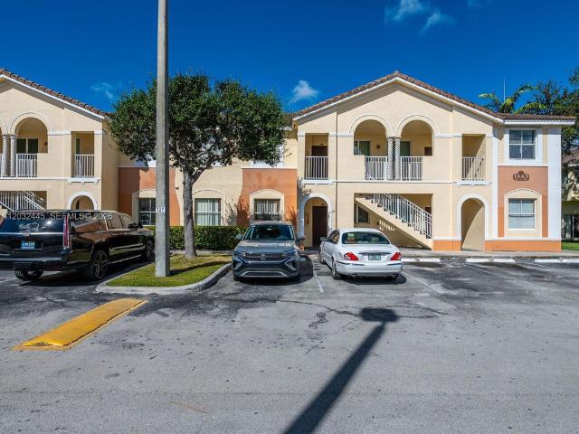 Luxury apartment complex for rent in Homestead, Florida
