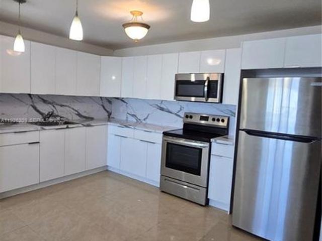 Luxury apartment complex for rent in Homestead, Florida