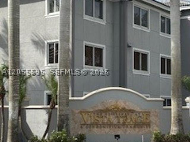 Luxury apartment complex for rent in Homestead, United States