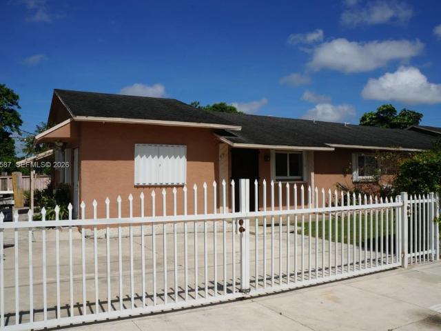 Luxury apartment complex for rent in Homestead, United States