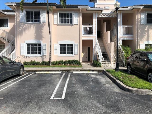 Luxury apartment complex for rent in Homestead, United States